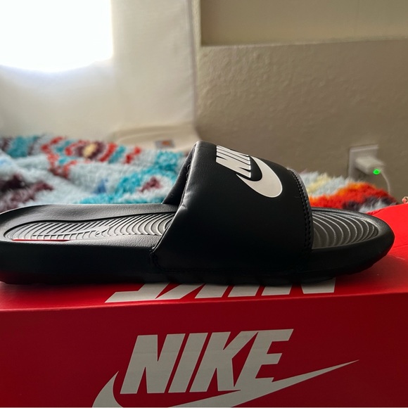 Nike | Shoes | Black Nike Slides Size 7 | Poshmark